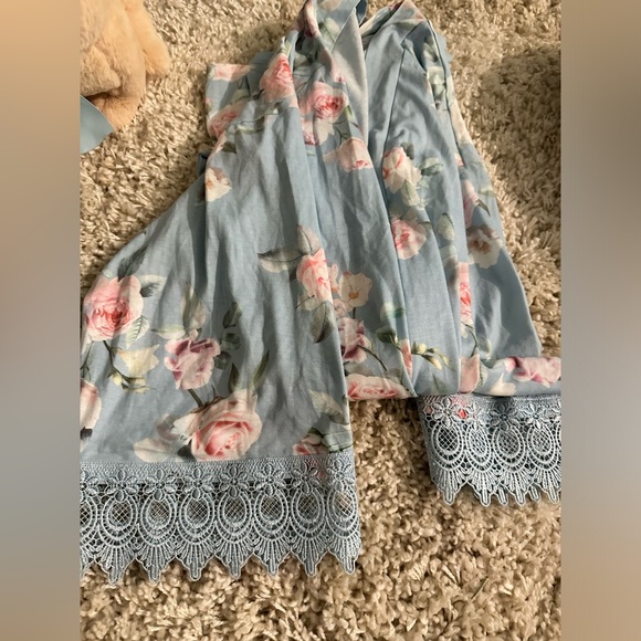 Flora Nikrooz | Intimates & Sleepwear | Flora Nikrooz Robe Os | Poshmark